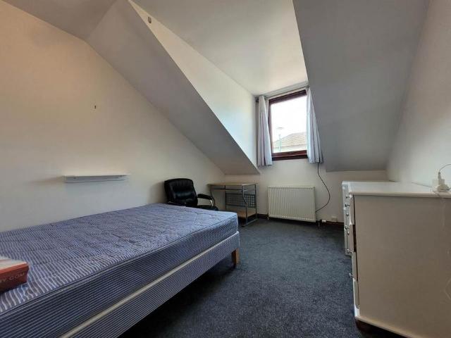 4 bedroom house to rent