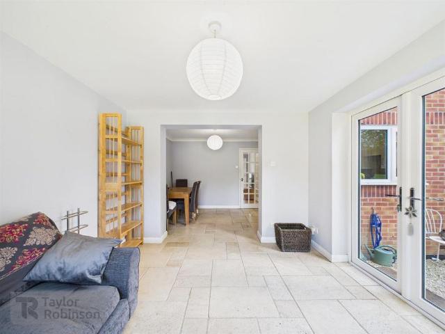 4 bedroom house to rent