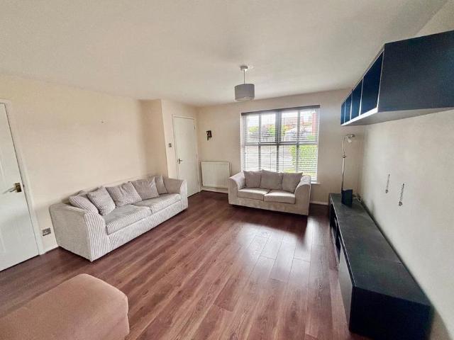 4 bedroom house to rent