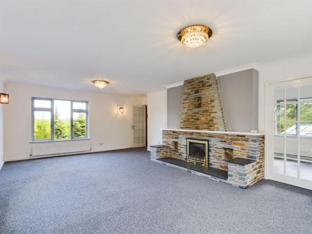 4 bedroom house to rent