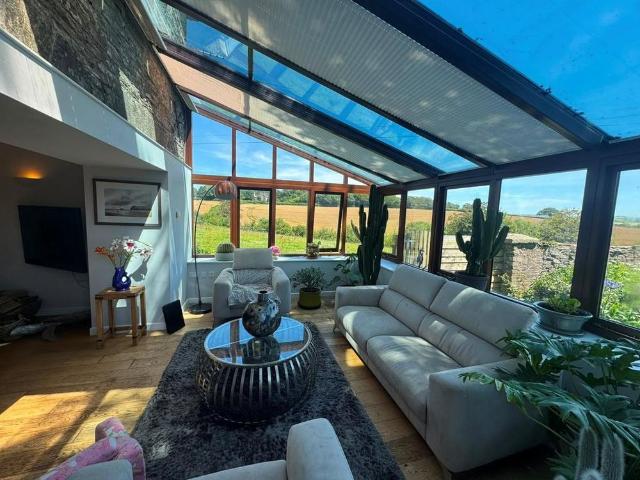 4 bedroom house to rent