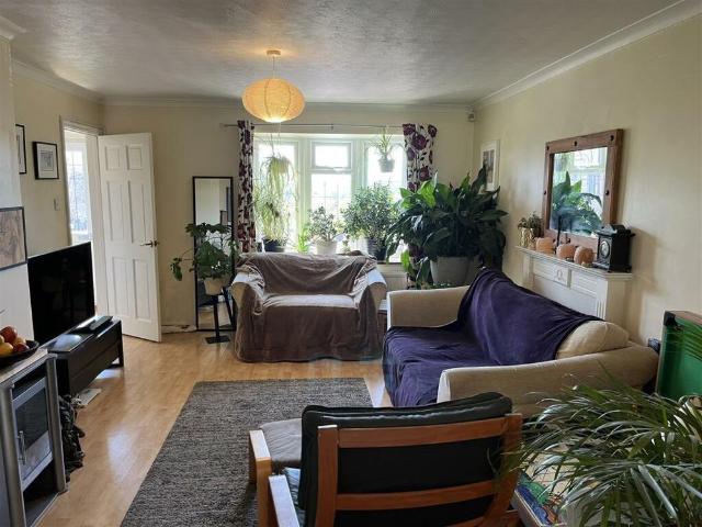 4 bedroom house to rent