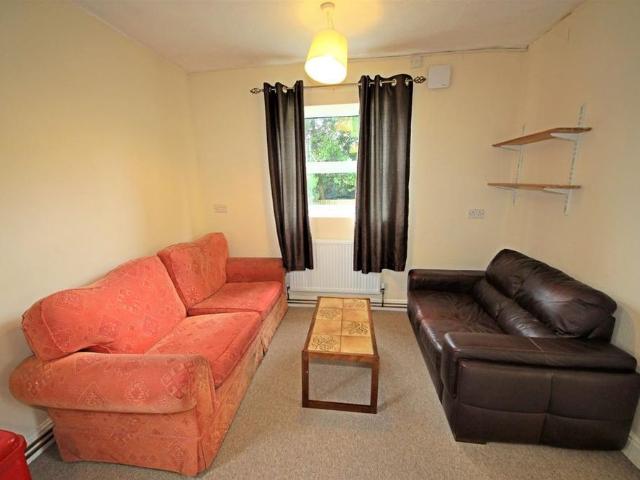 4 bedroom house to rent