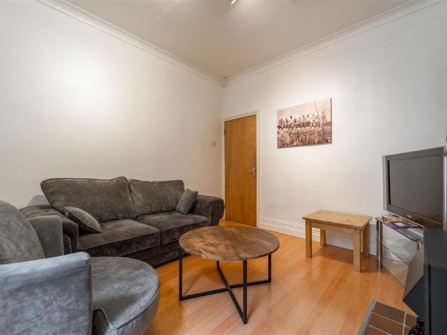 4 bedroom house to rent