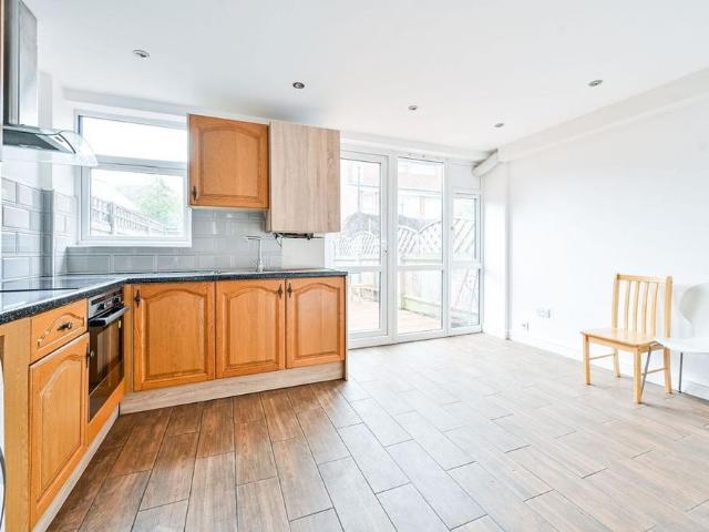 4 bedroom house to rent