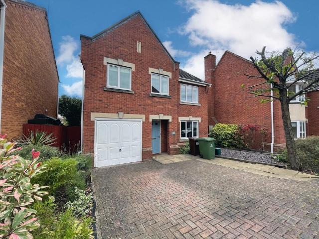 4 bedroom house to rent