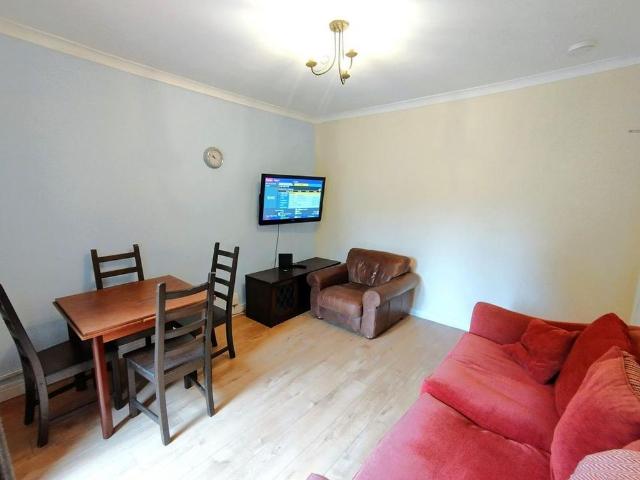 4 bedroom house to rent