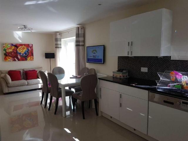 4 bedroom house to rent