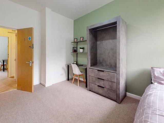 4 bedroom house to rent