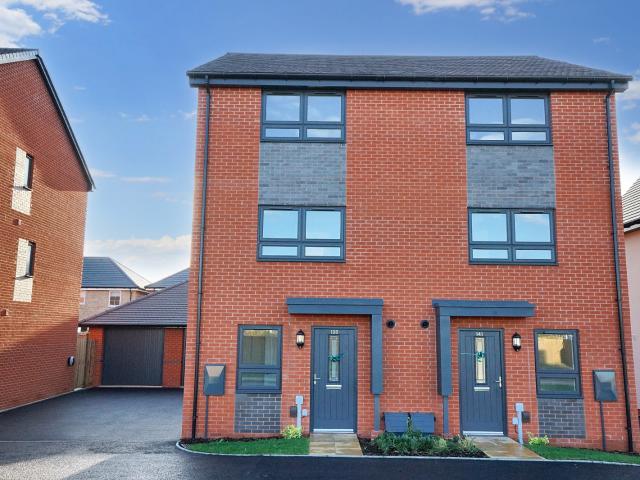 4 bedroom house to rent