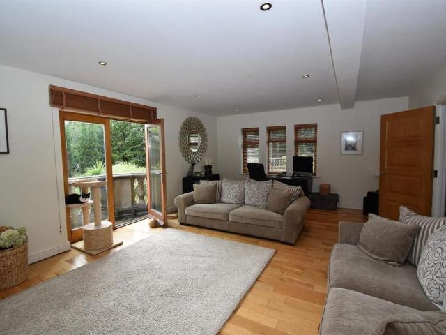4 bedroom house to rent