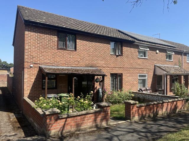 4 bedroom house to rent