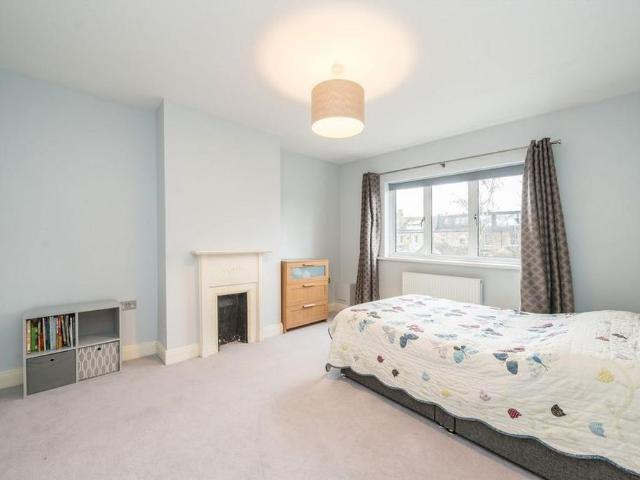 4 bedroom house to rent