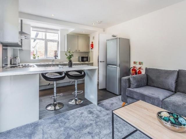 4 bedroom house to rent