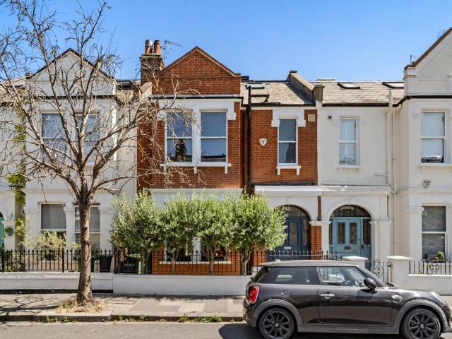 4 bedroom house to rent