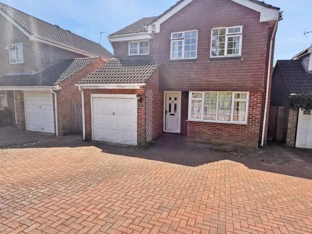 4 bedroom house to rent
