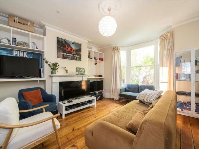 4 bedroom house to rent