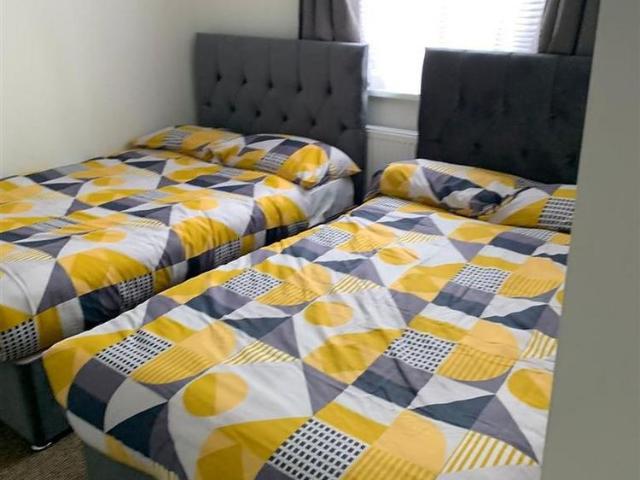 4 bedroom house to rent