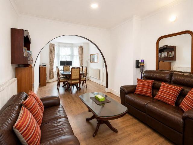 4 bedroom house to rent