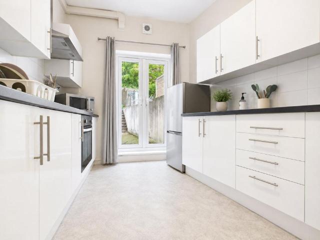 4 bedroom house to rent