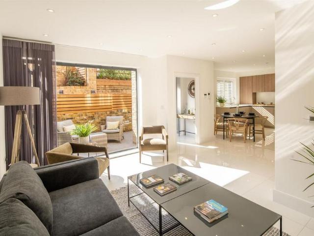4 bedroom house to rent