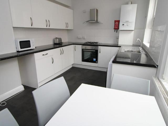 4 bedroom house to rent
