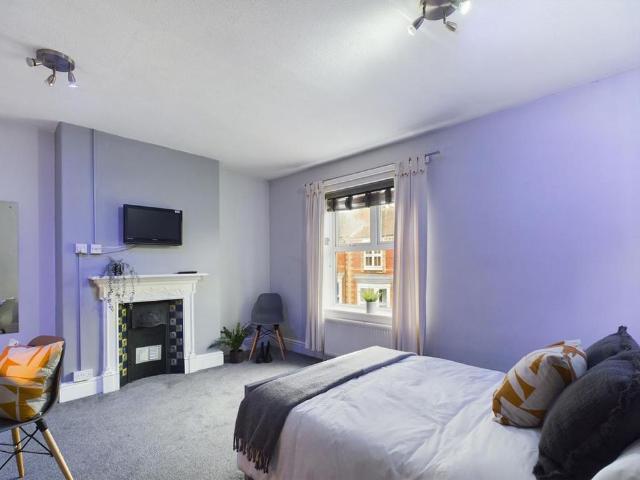 4 bedroom house to rent