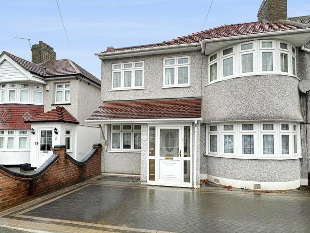 4 bedroom house to rent