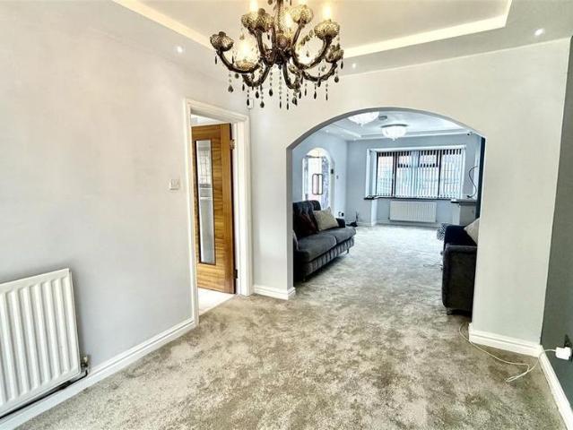 4 bedroom house to rent