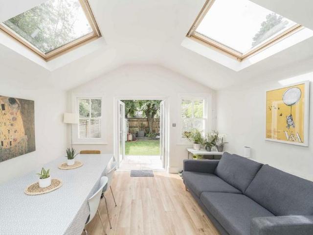 4 bedroom house to rent