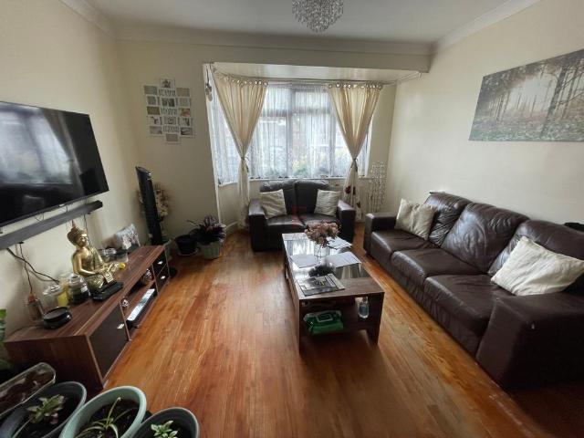 5 bedroom house to rent