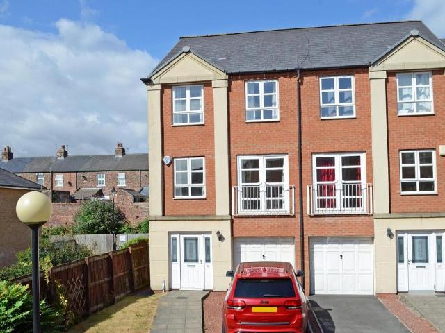 4 bedroom house to rent