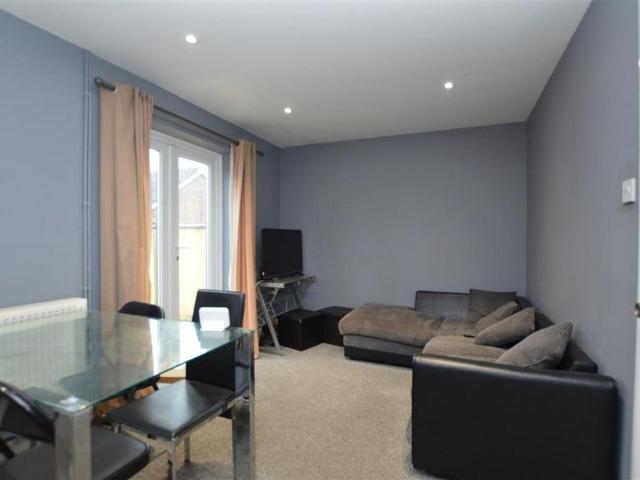 4 bedroom house to rent