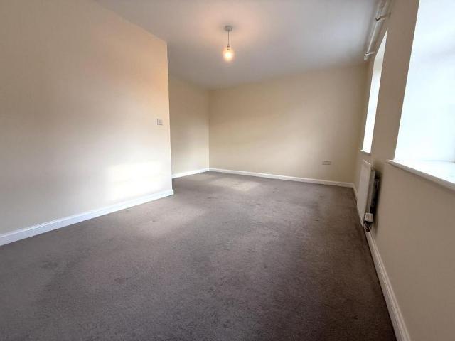 4 bedroom house to rent