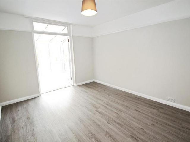 4 bedroom house to rent