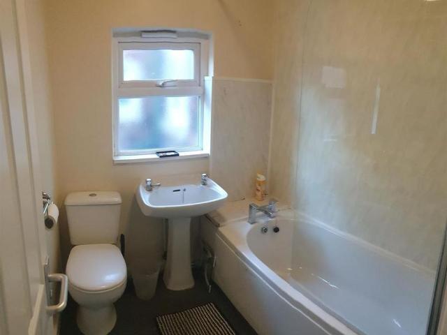 4 bedroom house to rent