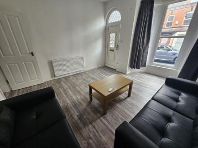 4 bedroom house to rent