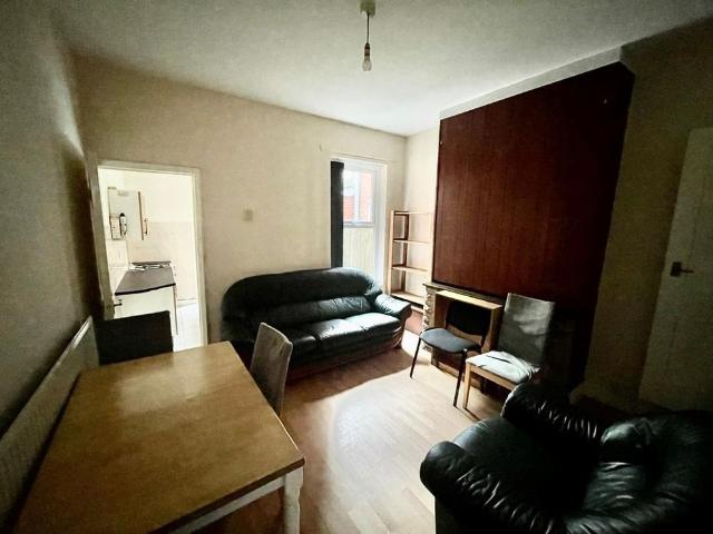 4 bedroom house to rent