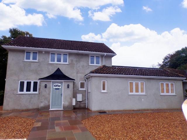 4 bedroom house to rent