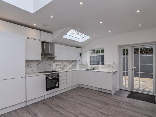 4 bedroom house to rent
