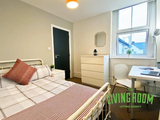 4 bedroom house to rent