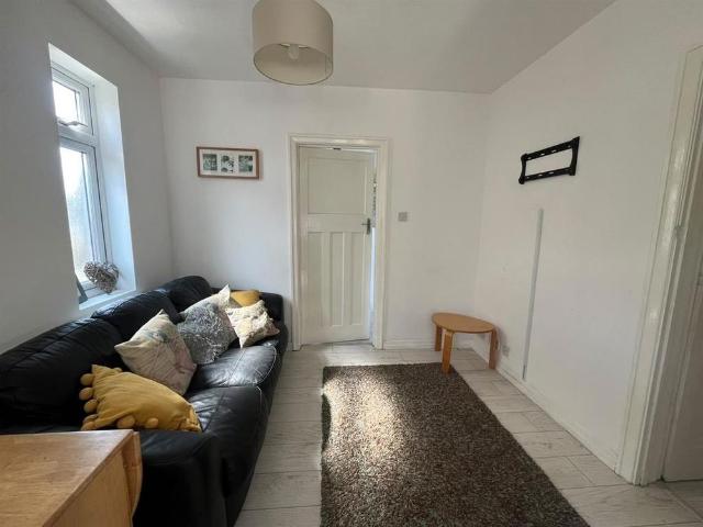 4 bedroom house to rent