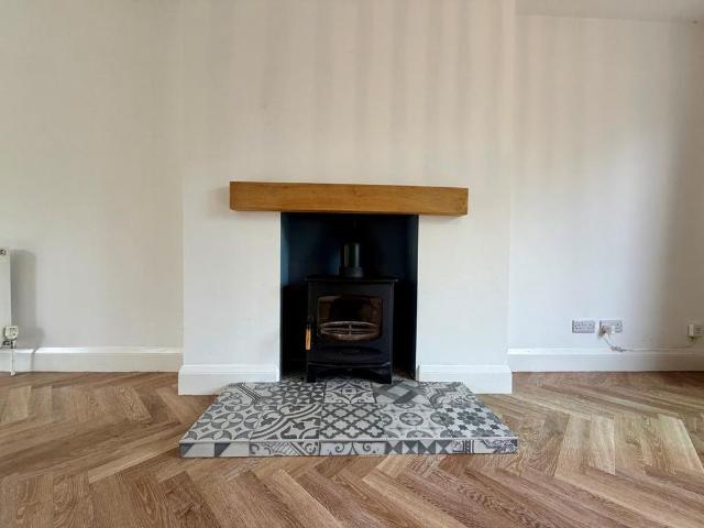 4 bedroom house to rent