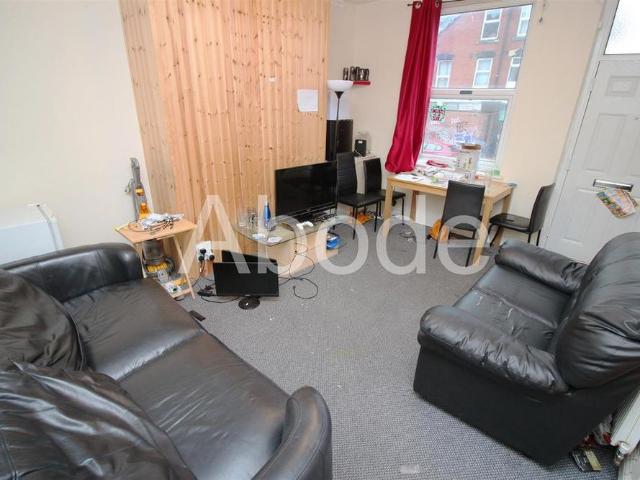 4 bedroom house to rent