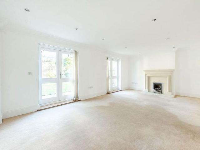 4 bedroom house to rent