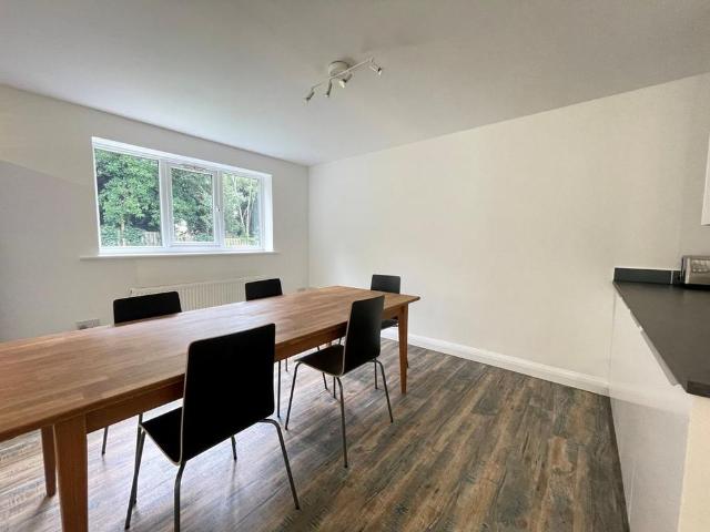 4 bedroom house to rent