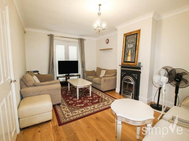 4 bedroom house to rent