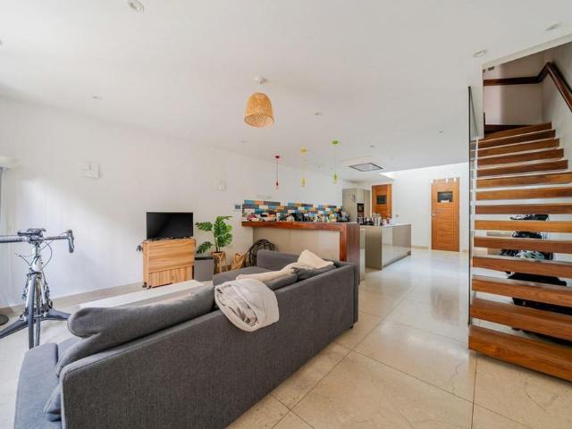 4 bedroom house to rent