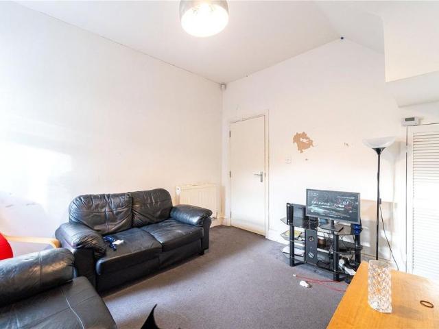4 bedroom house to rent
