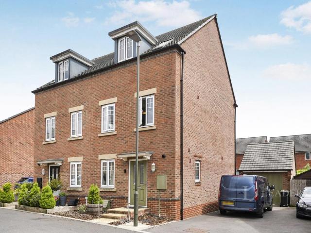 4 bedroom house to rent